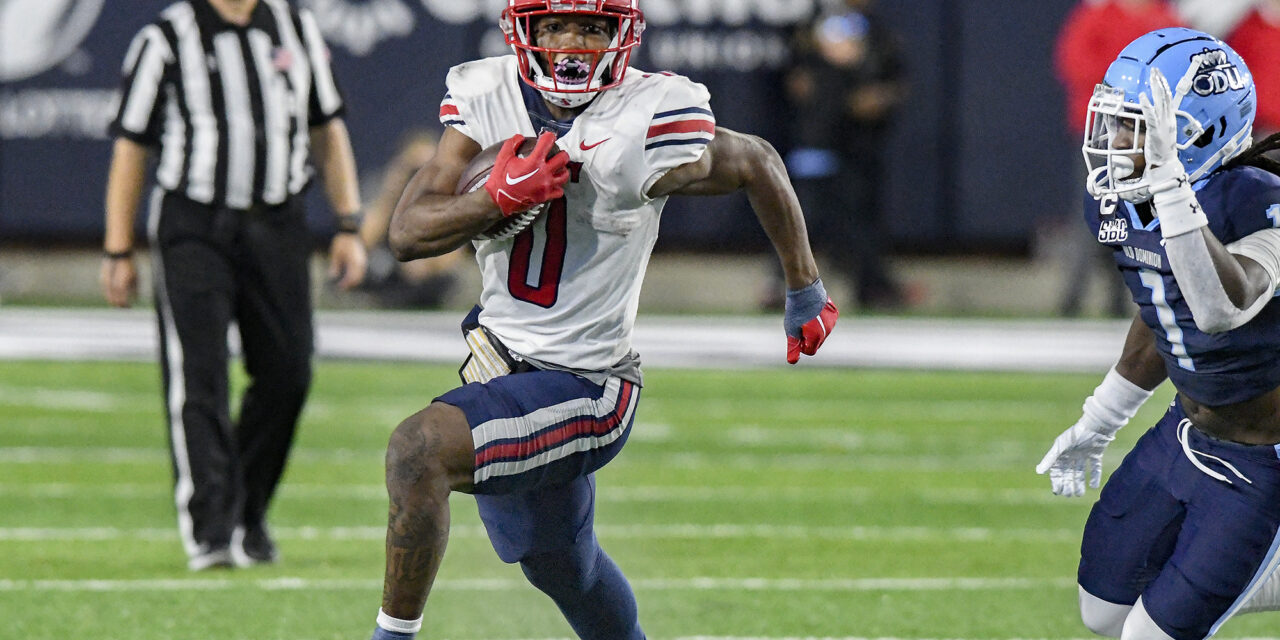 Dae Dae Hunter helps push Liberty past Old Dominion, 38-24 | A Sea of Red