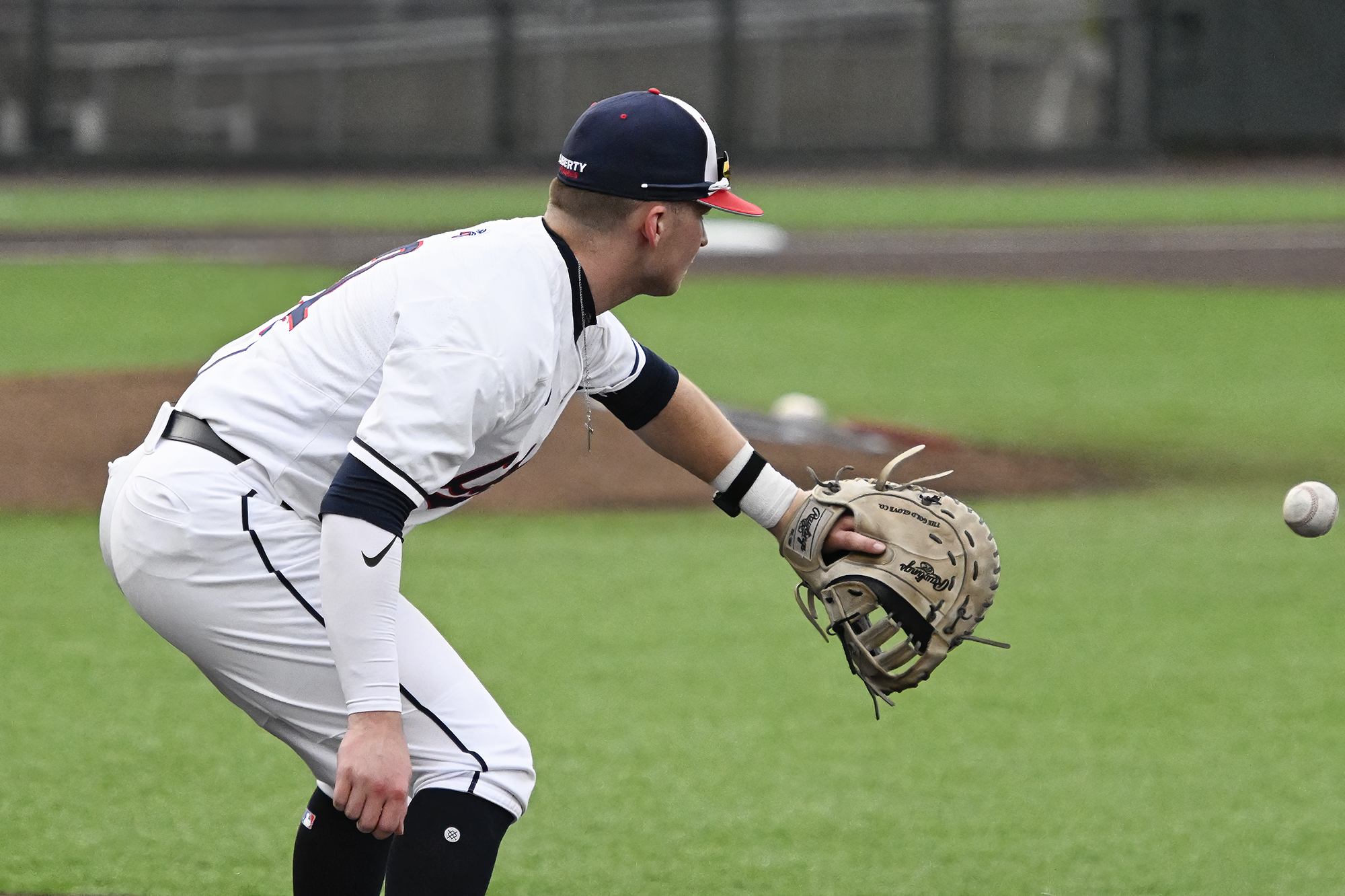Liberty baseball opens CUSA play with series win | A Sea of Red