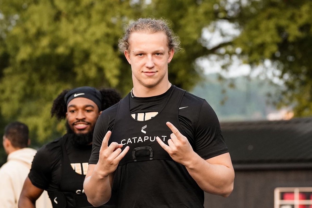 Vanderbilt transfer LB Ethan Crisp commits to Liberty | A Sea of Red